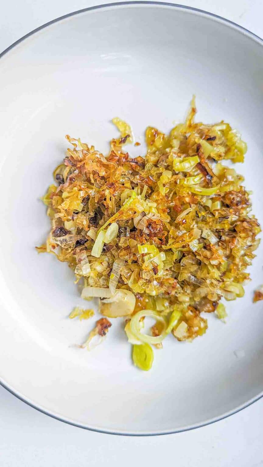 Caramelized Leeks (3 ways) - Cristina's Kitchen