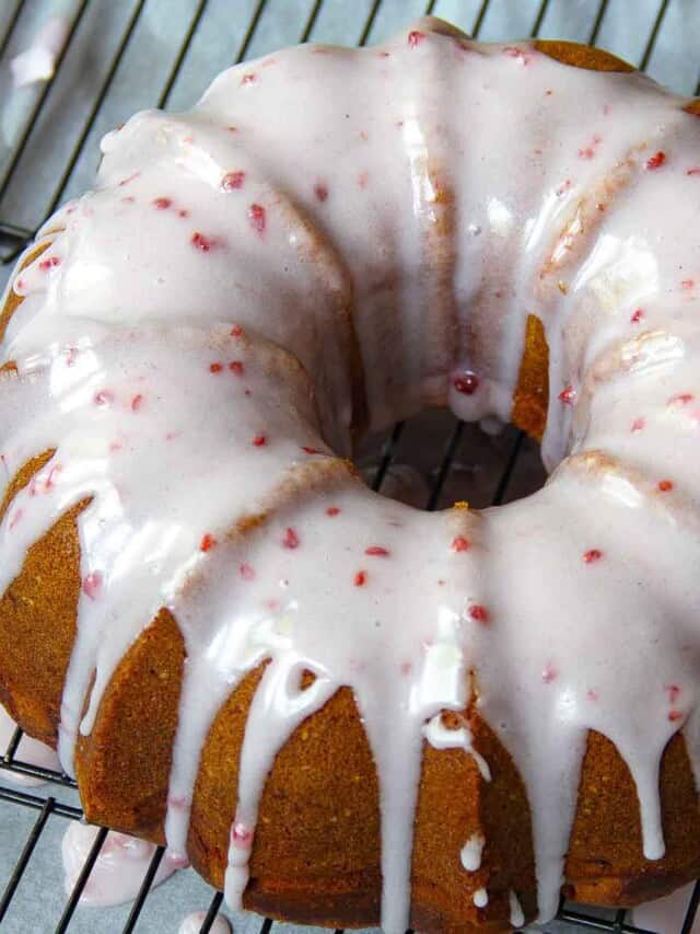 Easy Raspberry Cake Glaze - Cristina's Kitchen